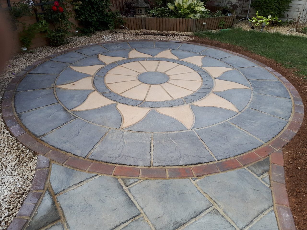 Patio Circles Slabs | Slabs R Us